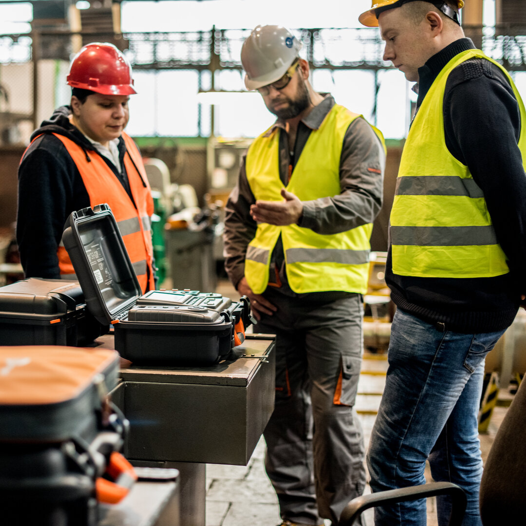 Medidor de resistencia de aislamiento Sonel MIC-10K1 – Lace Calibración